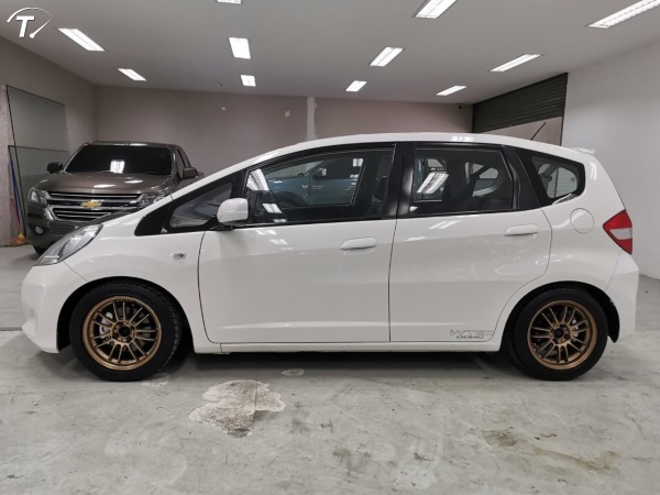 HONDA JAZZ, 1.5 i-VTEC V - TaladROD.com